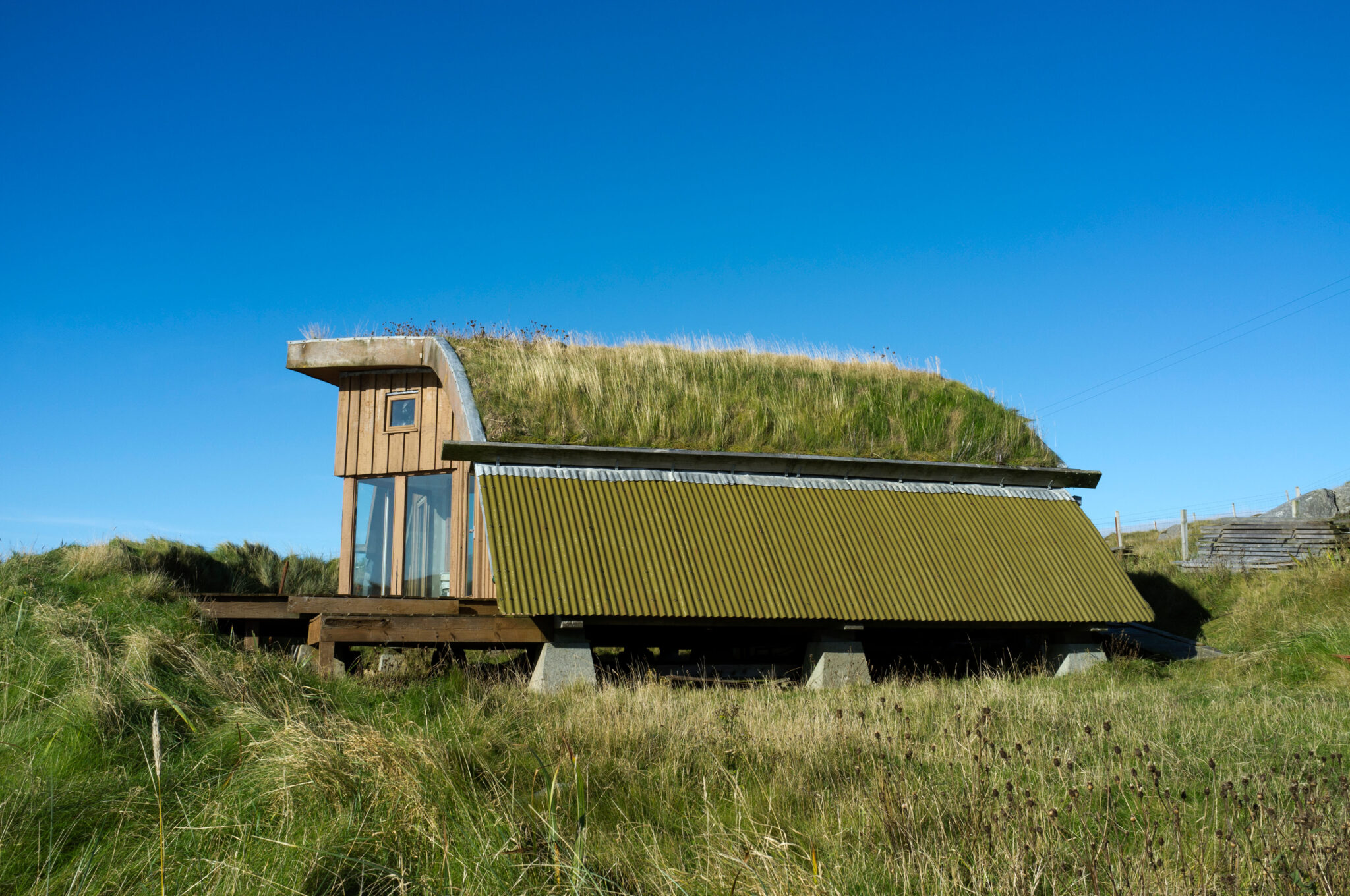 10 Creative Shipping Container Transformations - Cabins and Containers